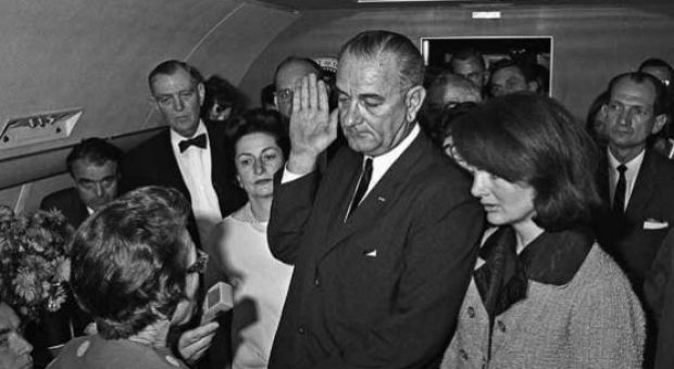 Robert Caro: The Passage of Power: The Years of Lyndon Johnson - Diane Rehm